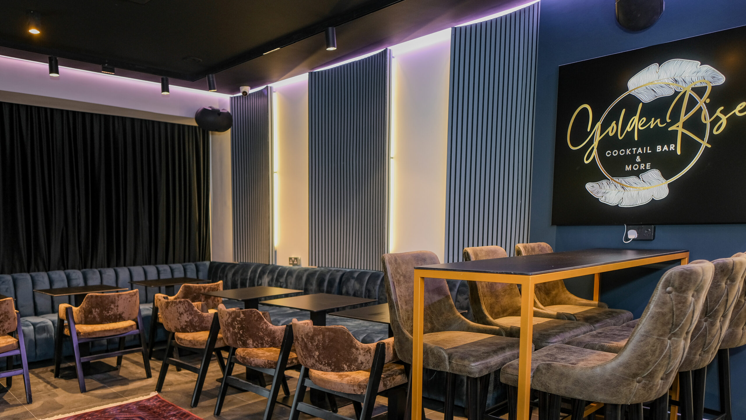 Golden Rise | Bar Restaurant Lounge