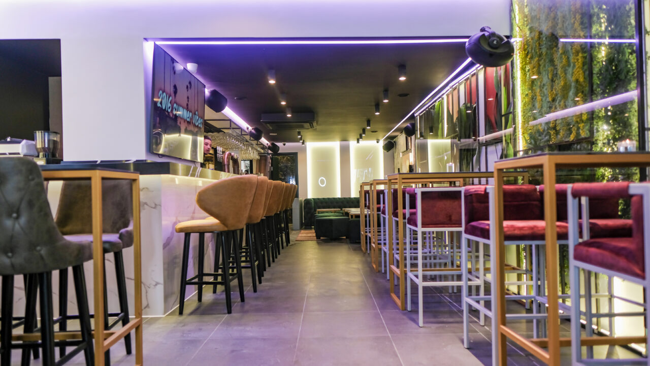 Golden Rise | Bar Restaurant Lounge