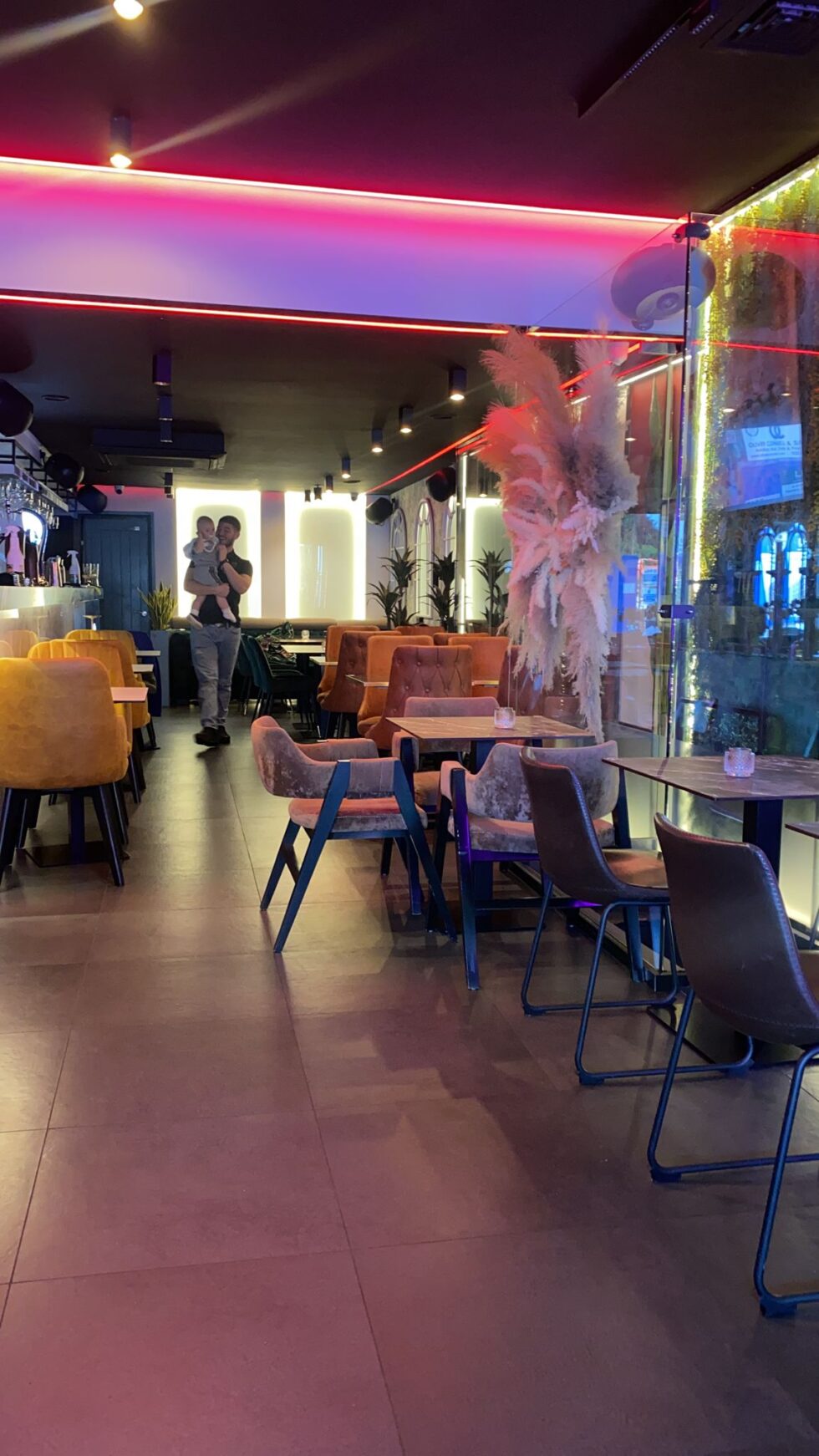 Golden Rise | Bar Restaurant Lounge